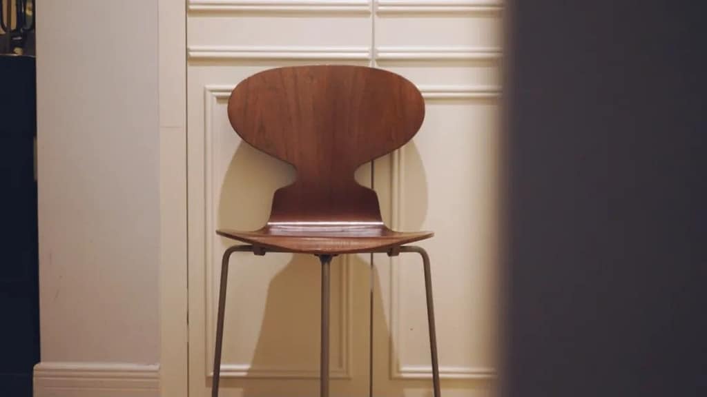 20 Timeless Chair Designs that Ever Changed Our Lives | Realicozy