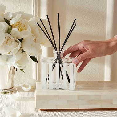 Unlocking the Magic: How to Use a Reed Diffuser for Aromatherapy and ...