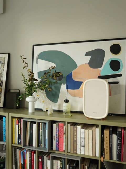 9 tips on how to arrange posters prints and visual artwork on your ...