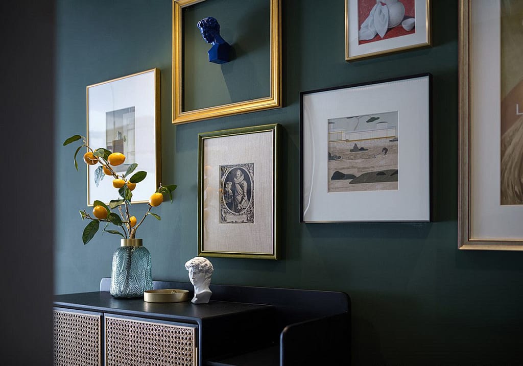 9 tips on how to arrange posters prints and visual artwork on your ...